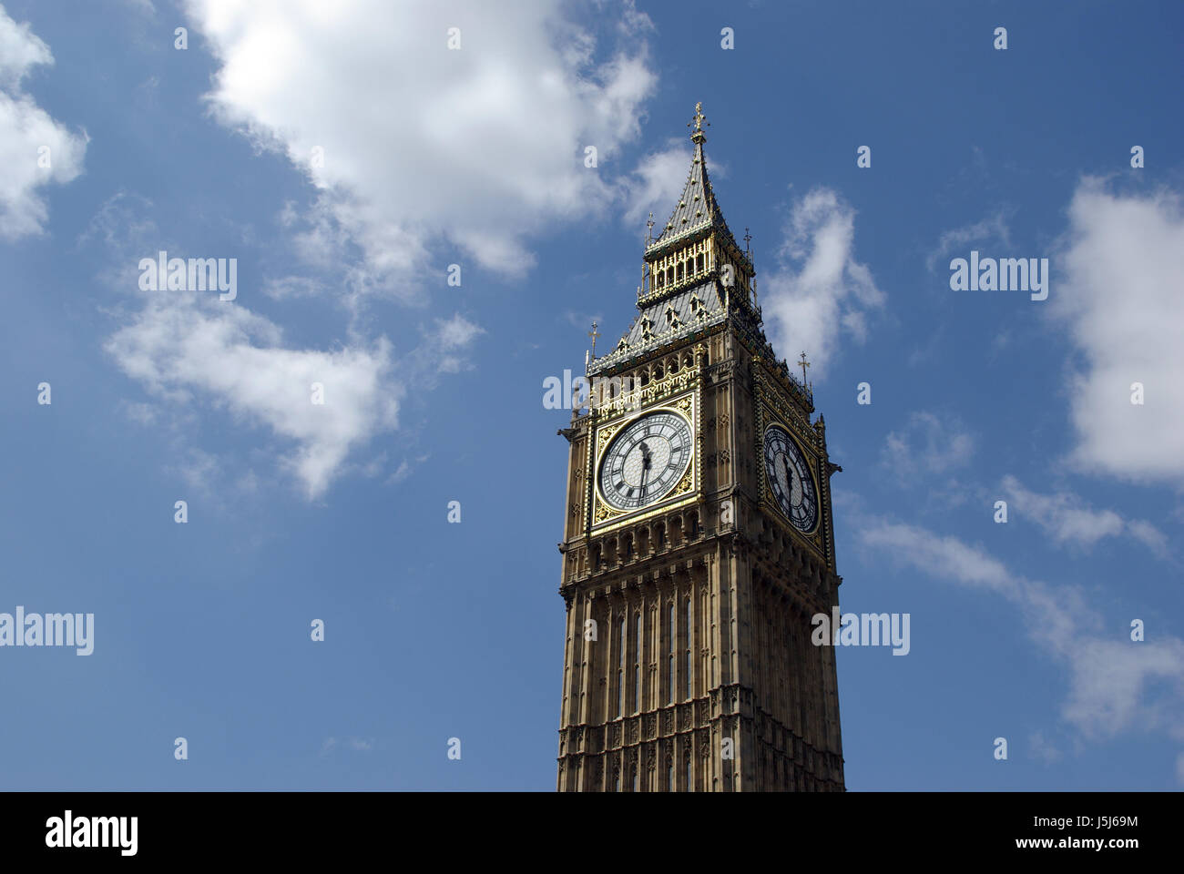 Westminster uhrturm hi-res stock photography and images - Alamy