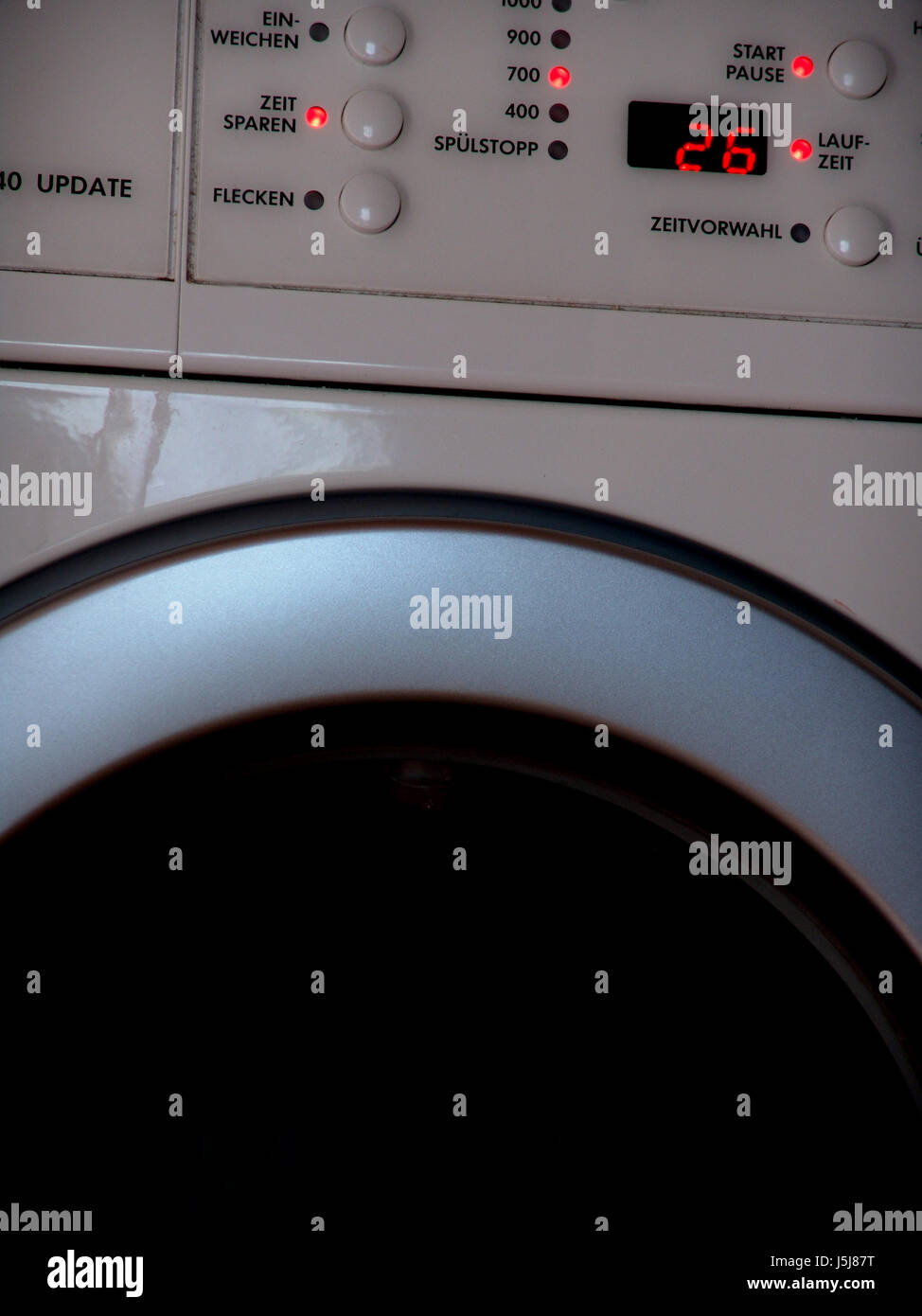 Washing machine advertisement hi-res stock photography and images - Alamy