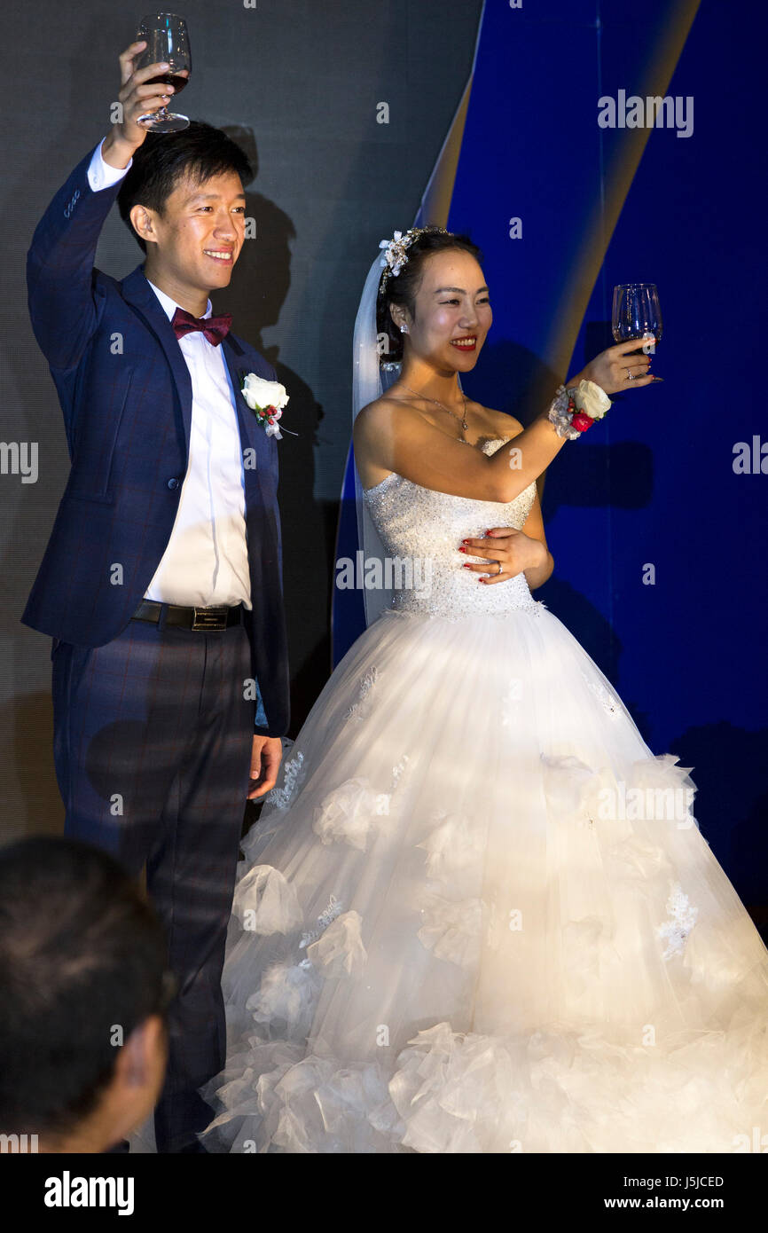 Presentation ceremony china hi-res stock photography and images - Alamy