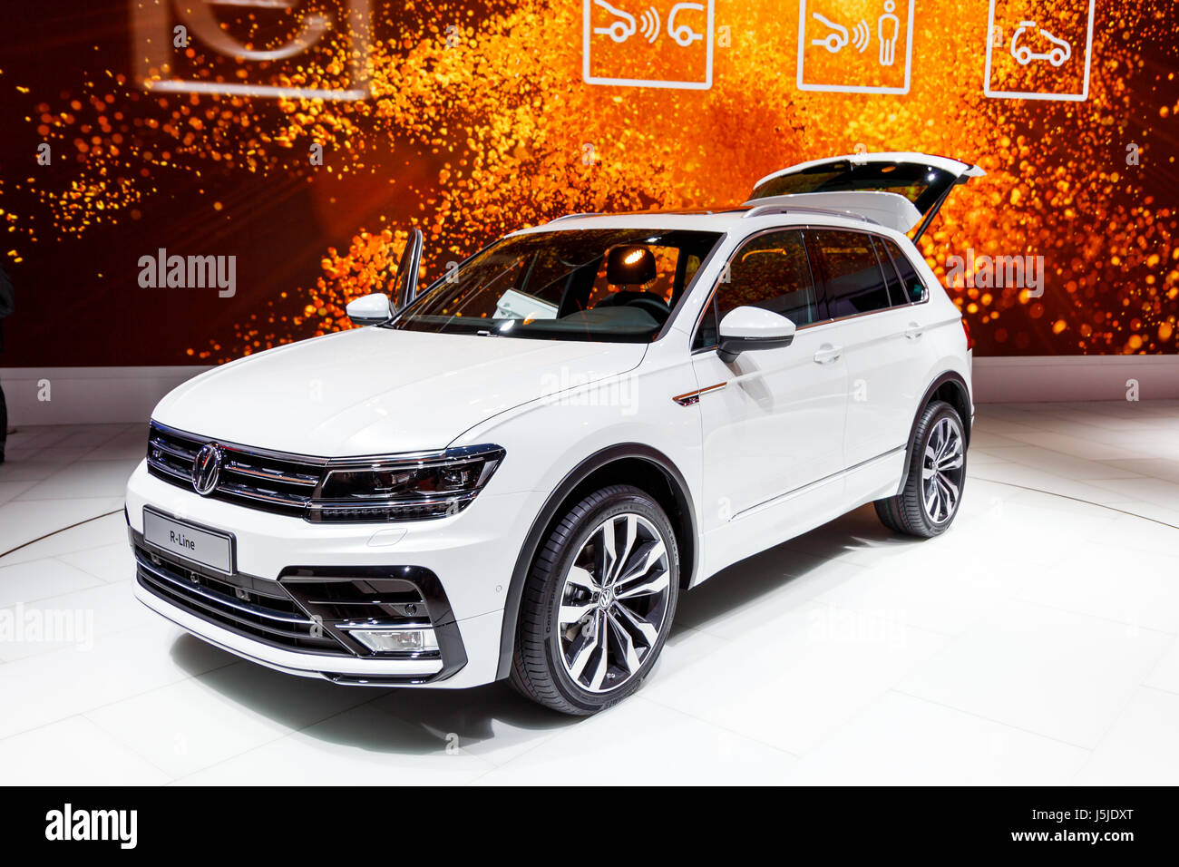 FRANKFURT, GERMANY - SEPTEMBER 23, 2015: Volkswagen Tiguan R-Line ...