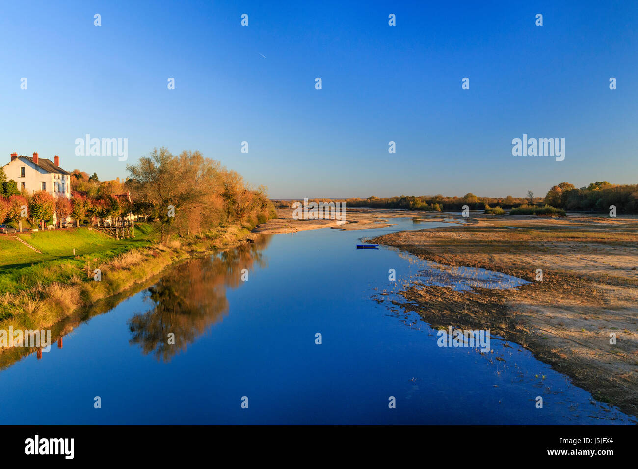 Poully sur loire hi-res stock photography and images - Alamy