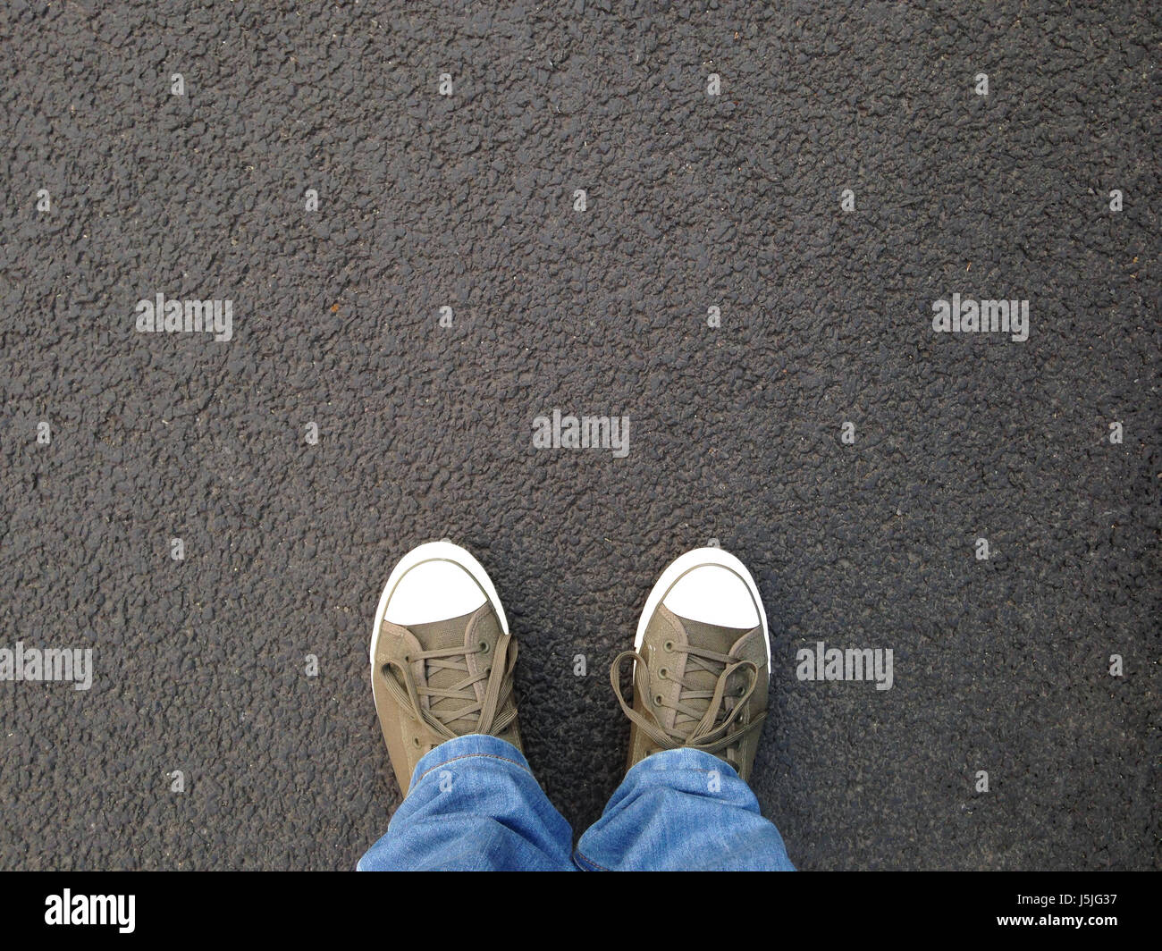 Footsie hi-res stock photography and images - Alamy
