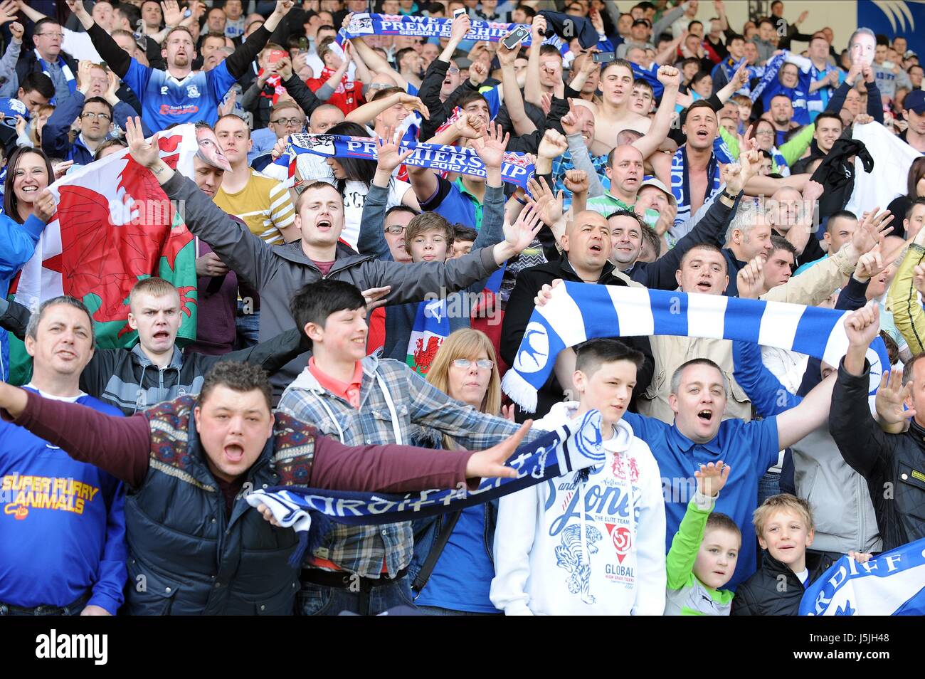 Winning fans hi-res stock photography and images - Alamy