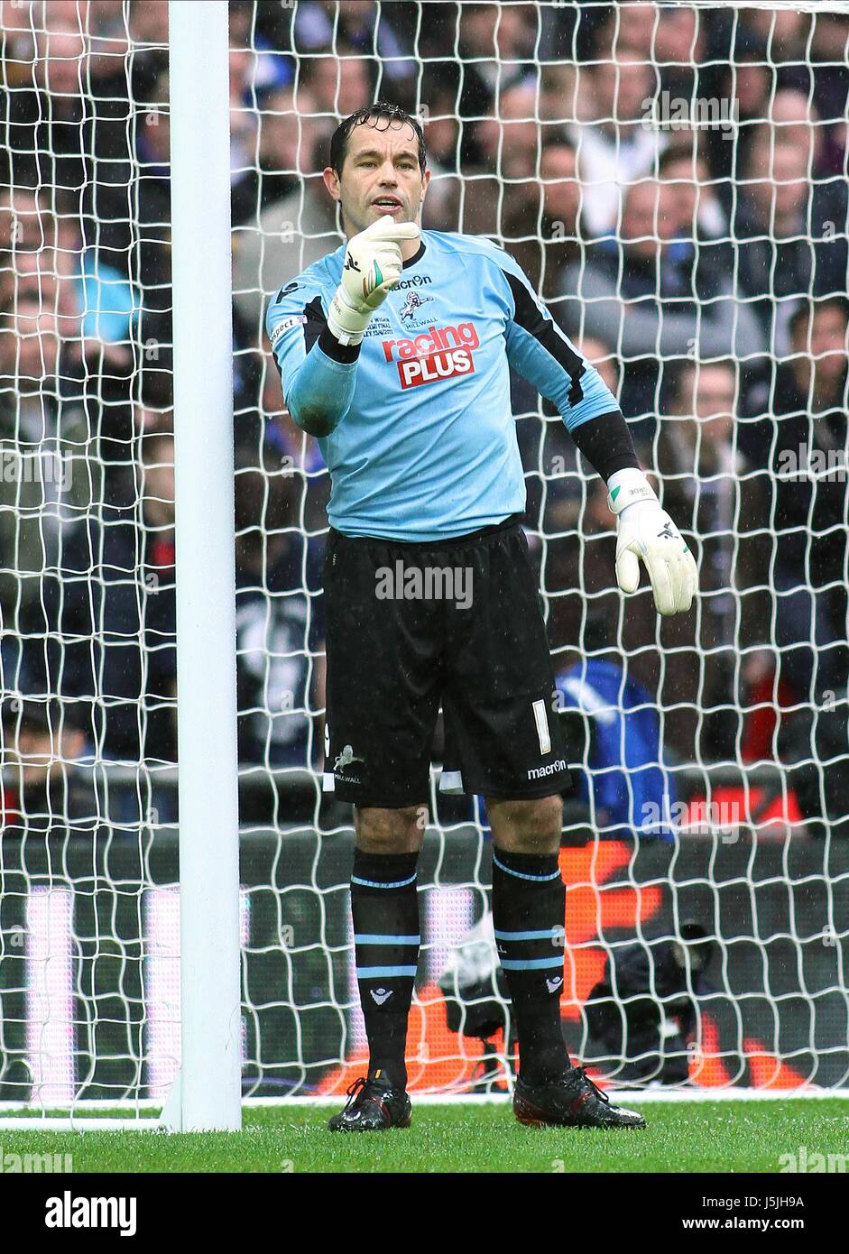 DAVID FORDE MILLWALL FC LONDON ENGLAND UK 13 April 2013 Stock Photo - Alamy