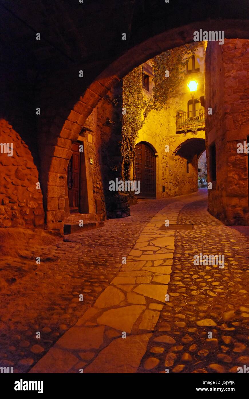 pals at night 2 Stock Photo - Alamy