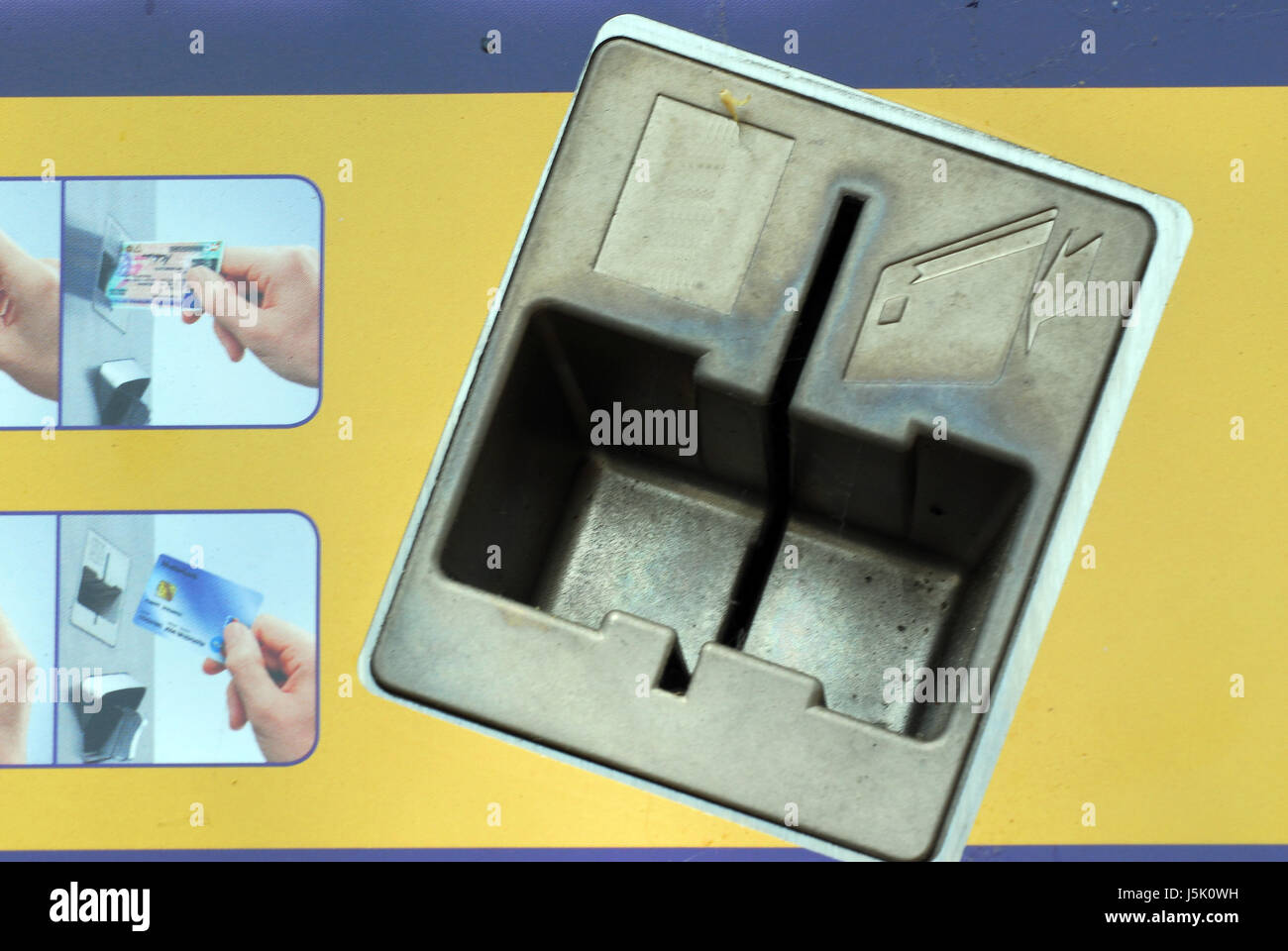 money card slot Stock Photo - Alamy