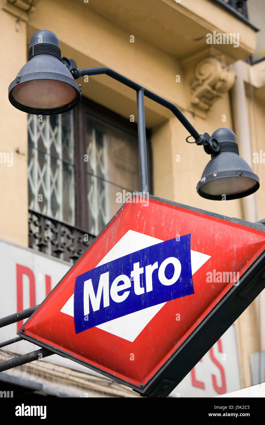 metro - madrid Stock Photo - Alamy