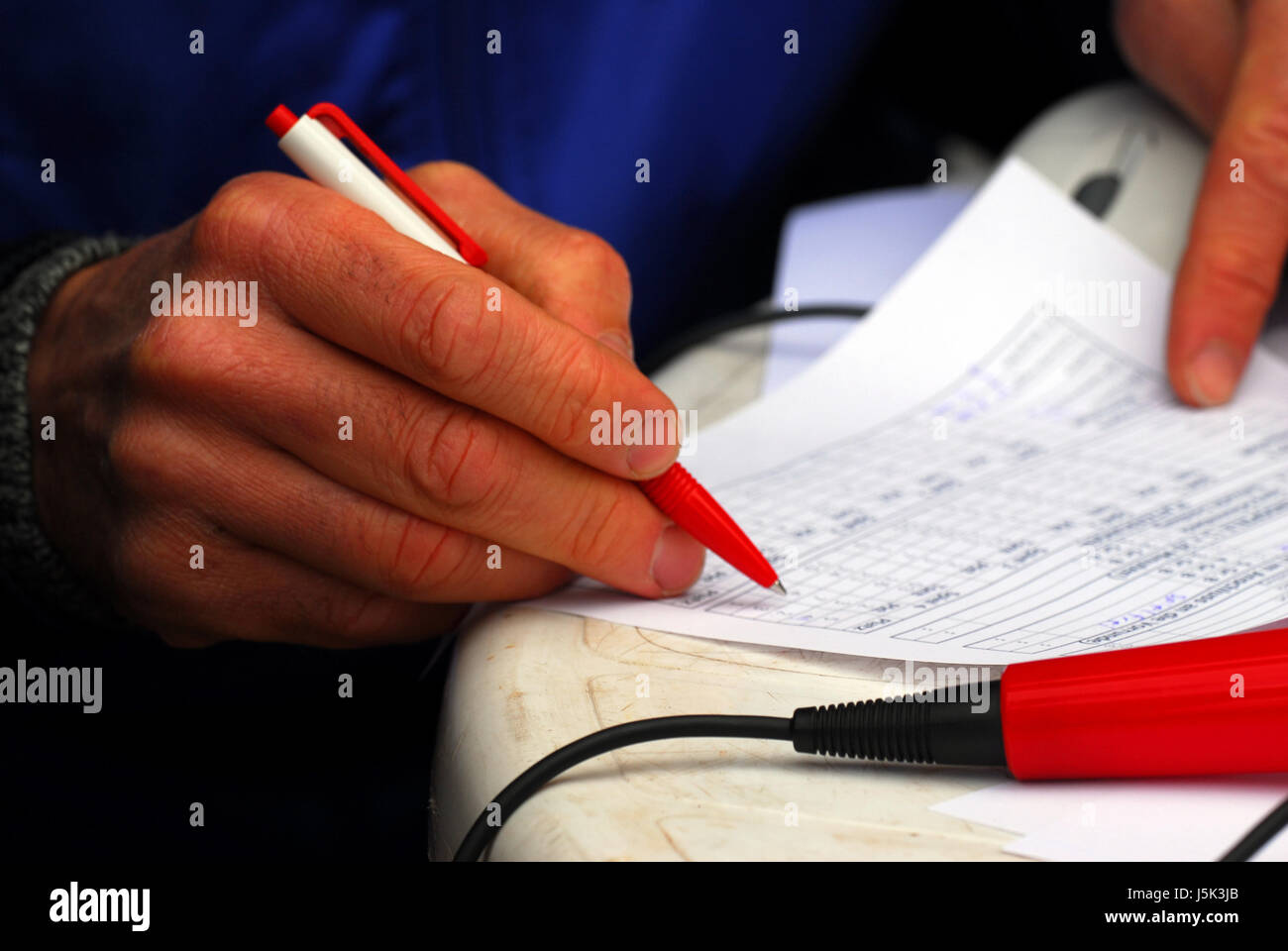 note memo hand hands write wrote writing writes ring ball pen ballpoint ...