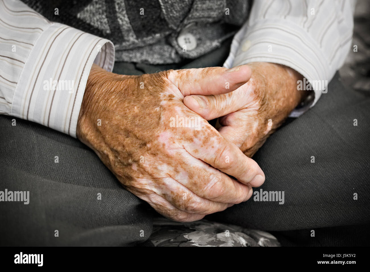 hand hands finger grandpa grandfather relaxation skin radio silence ...