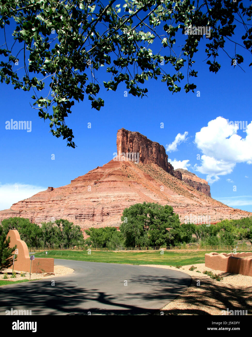 mountains rock america sandstone gateway scenery countryside nature ...