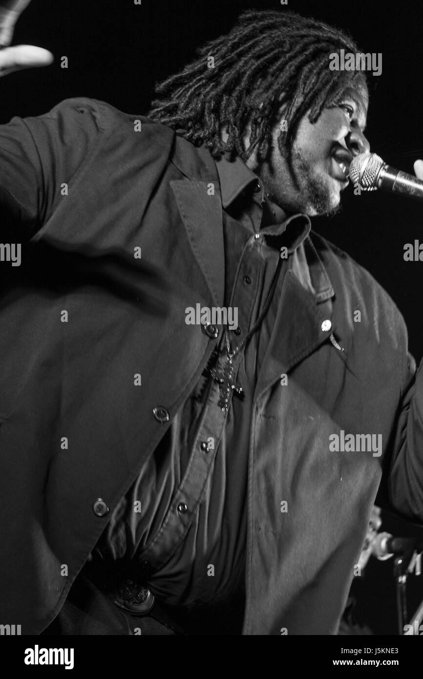 Gospel singer in concert Stock Photo - Alamy