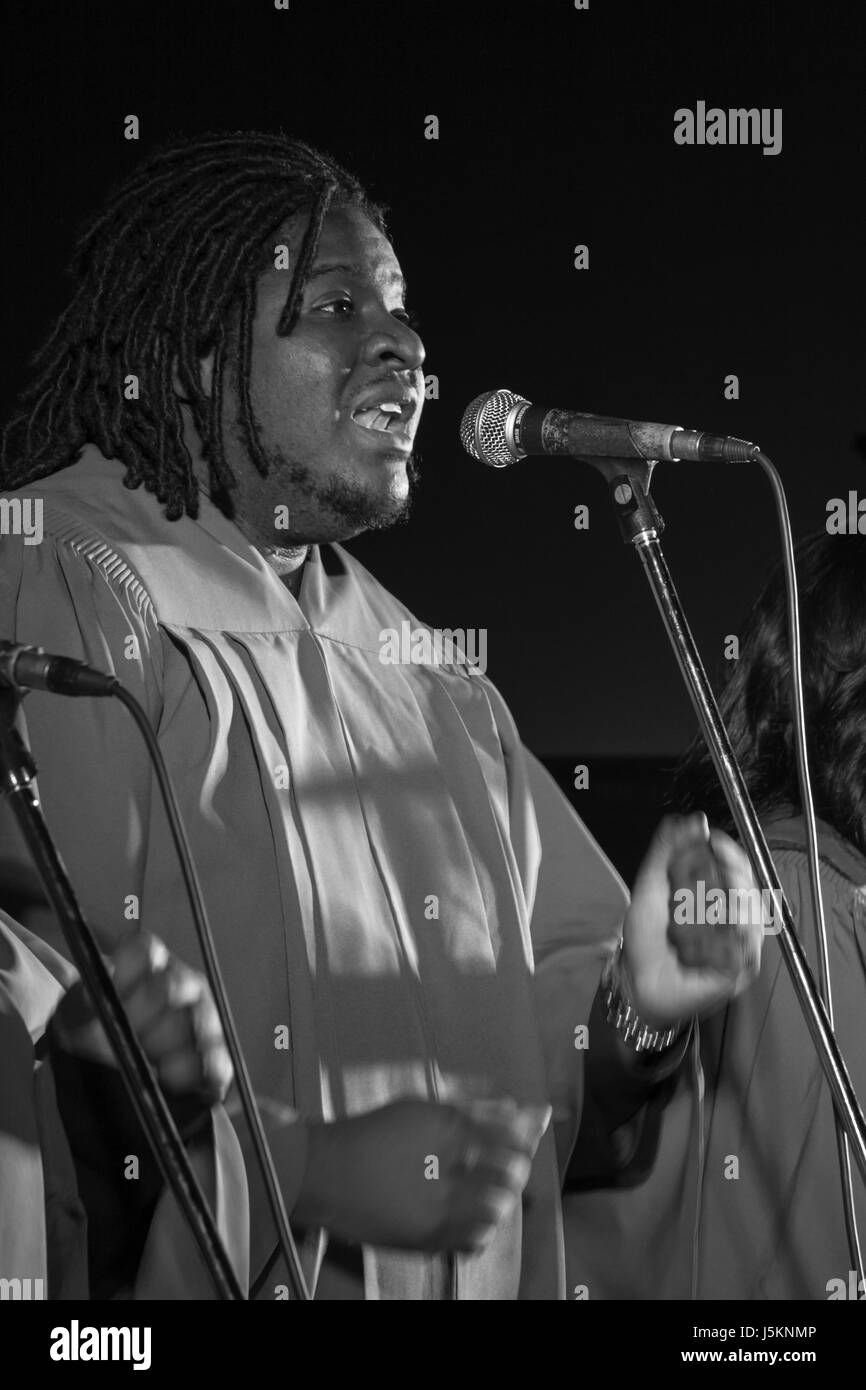 Religious singer Black and White Stock Photos & Images - Alamy