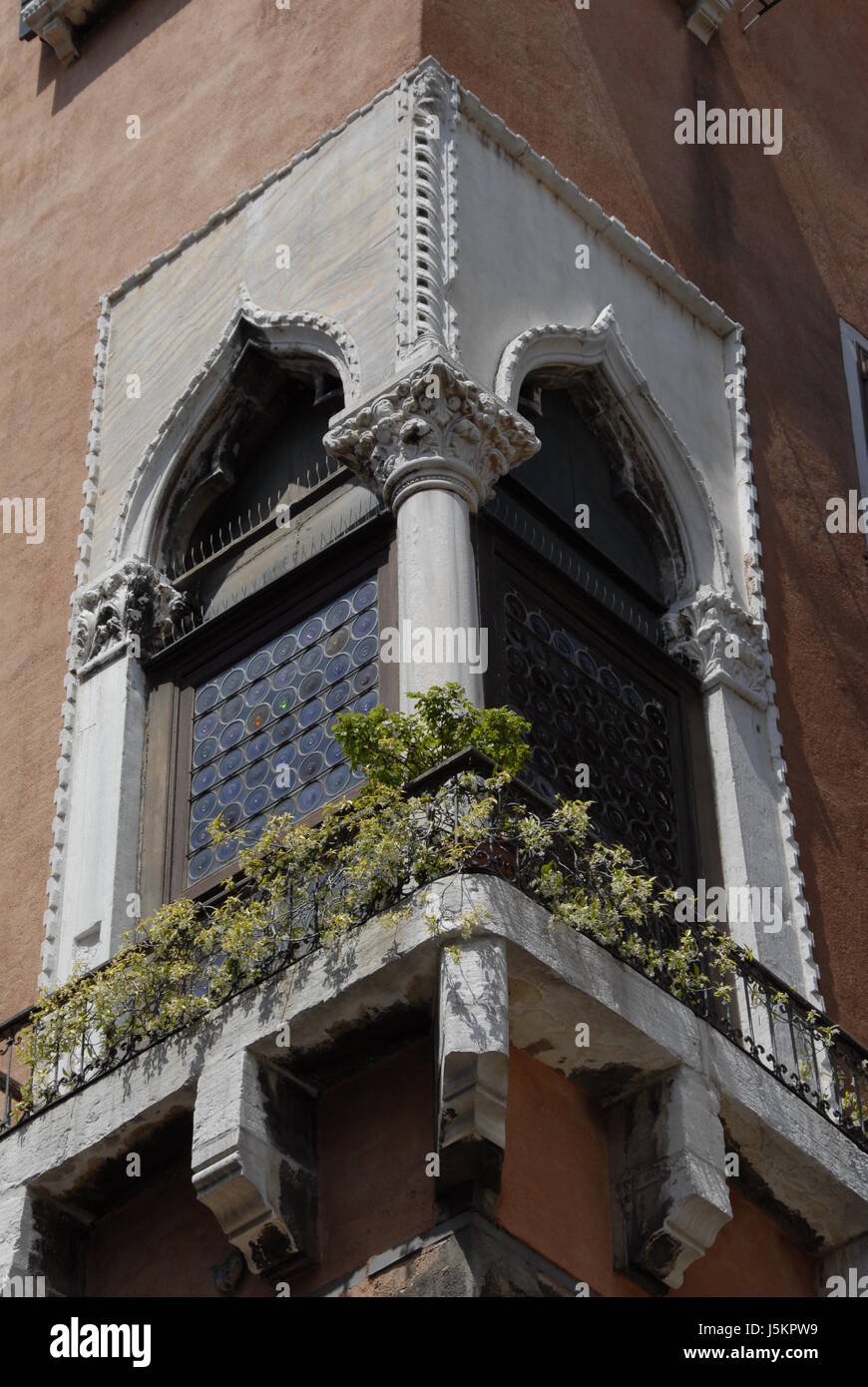 window porthole dormer window pane venice symmetry symmetric circular ...