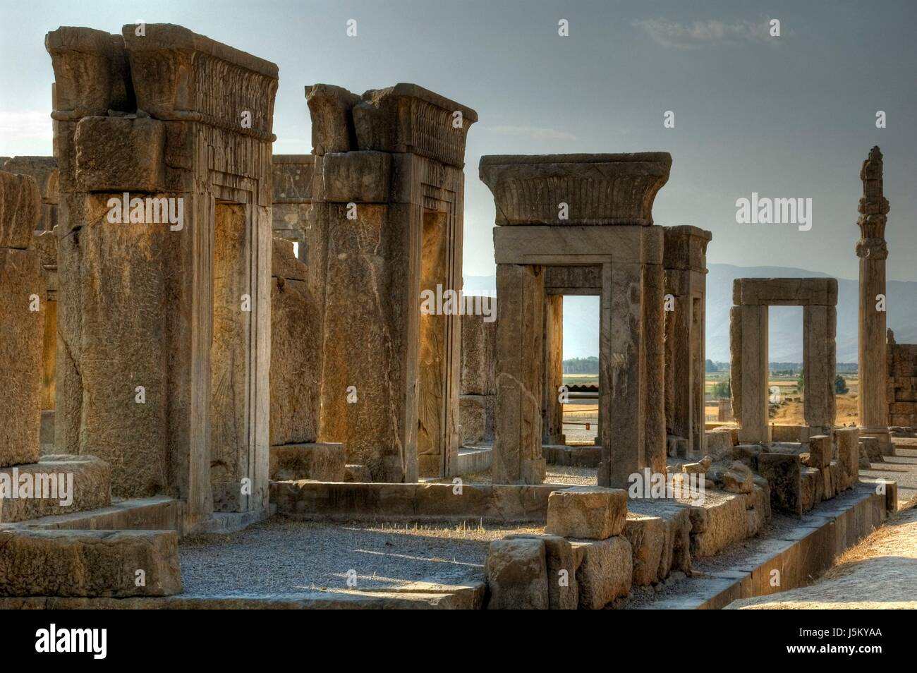 darius palace of persepolis Stock Photo - Alamy