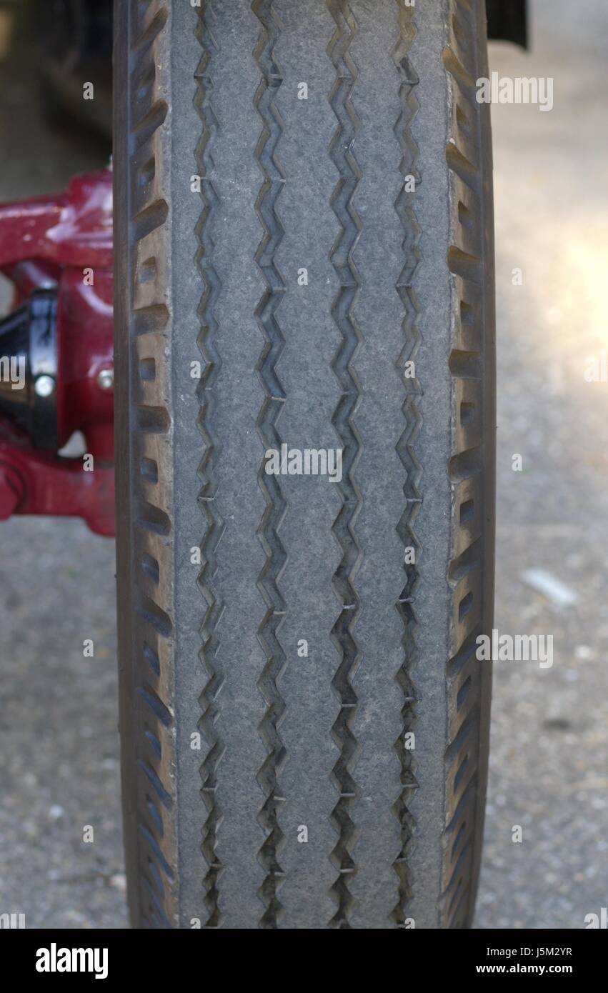 profile wheel wheels vehicle tractor portrait format grooves car tire ...