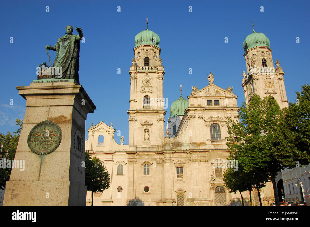 Passauer cathedral hi-res stock photography and images - Alamy