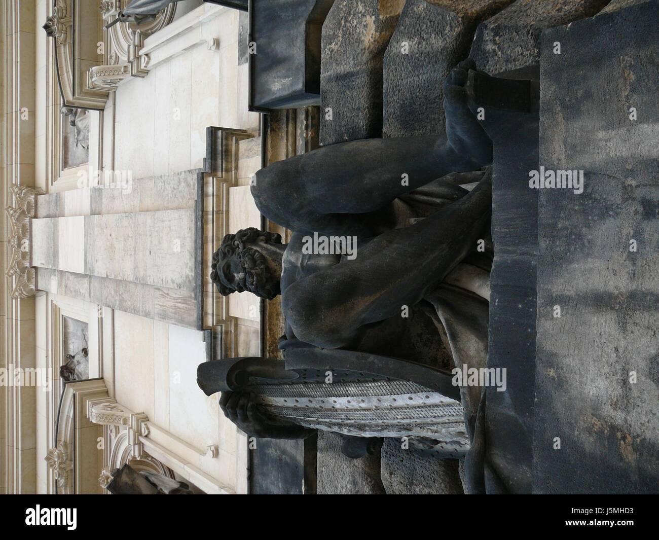 Strong stature hi-res stock photography and images - Alamy