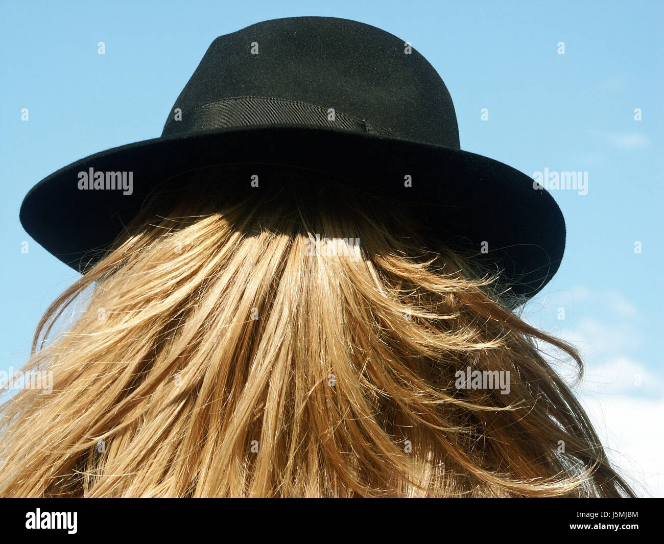 Head twisted hi-res stock photography and images - Alamy