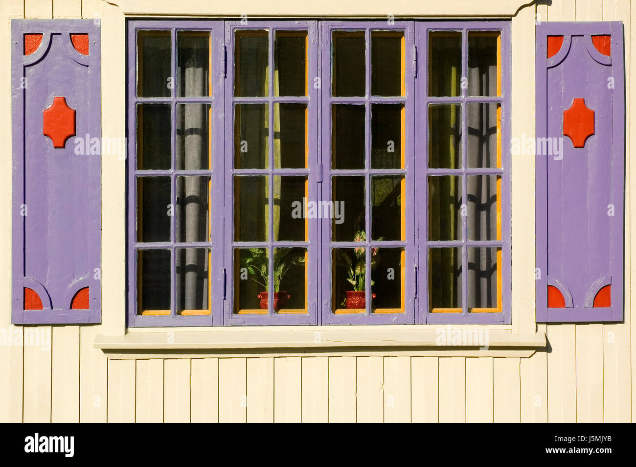 detail colour window porthole dormer window pane wood flower flowers ...