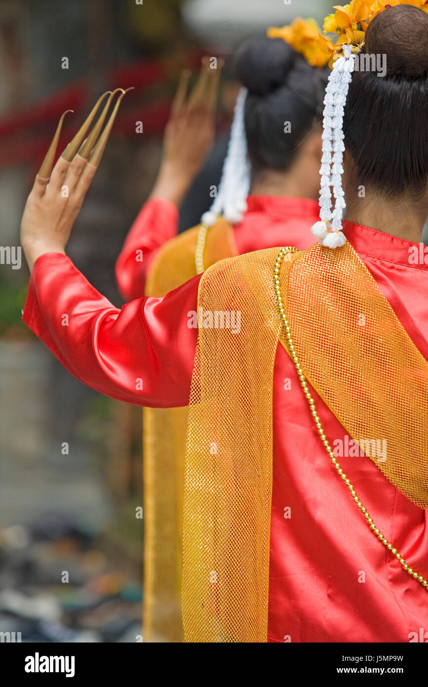thai dance performance Stock Photo - Alamy