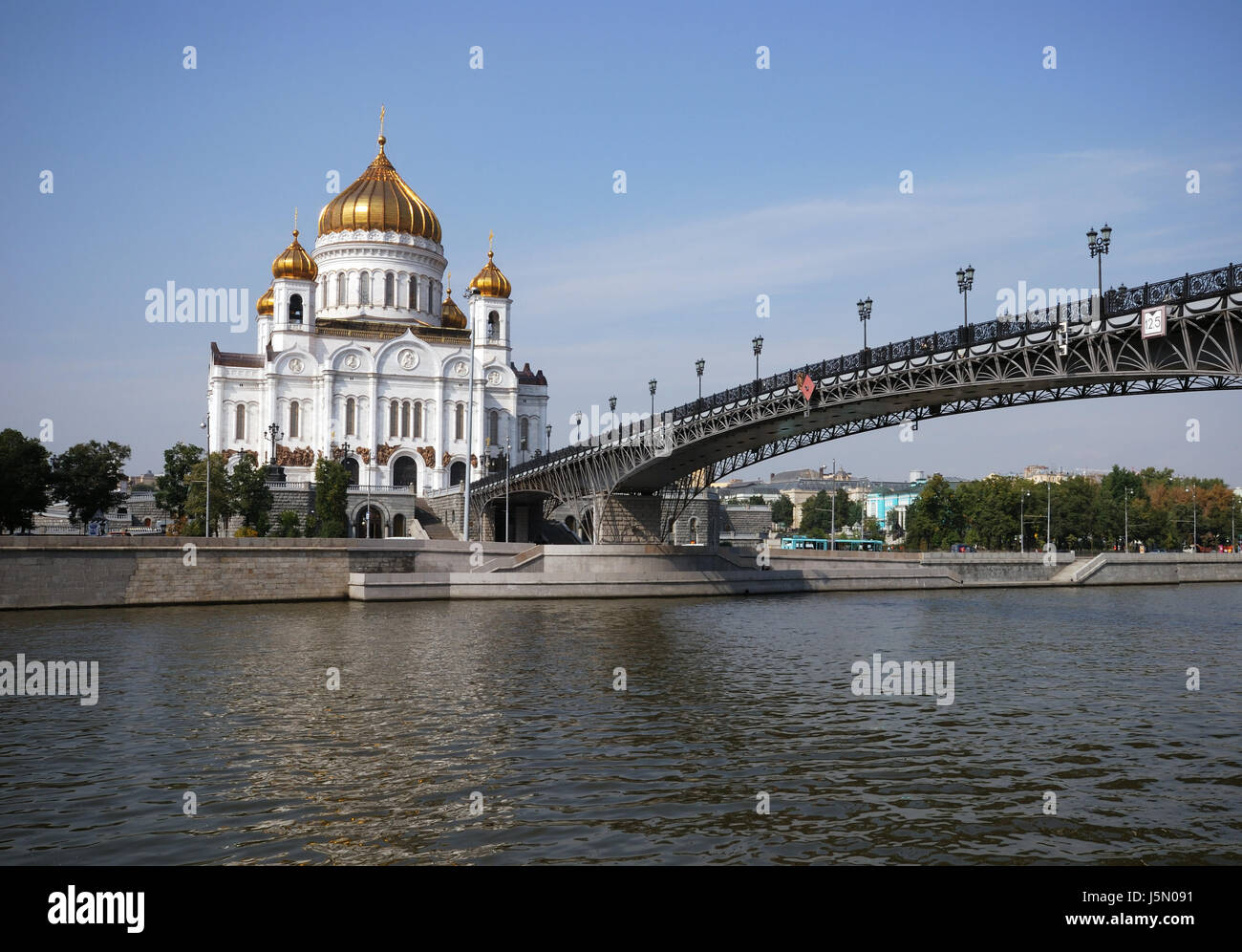 church bridge cathedral sightseeing style of construction architecture ...