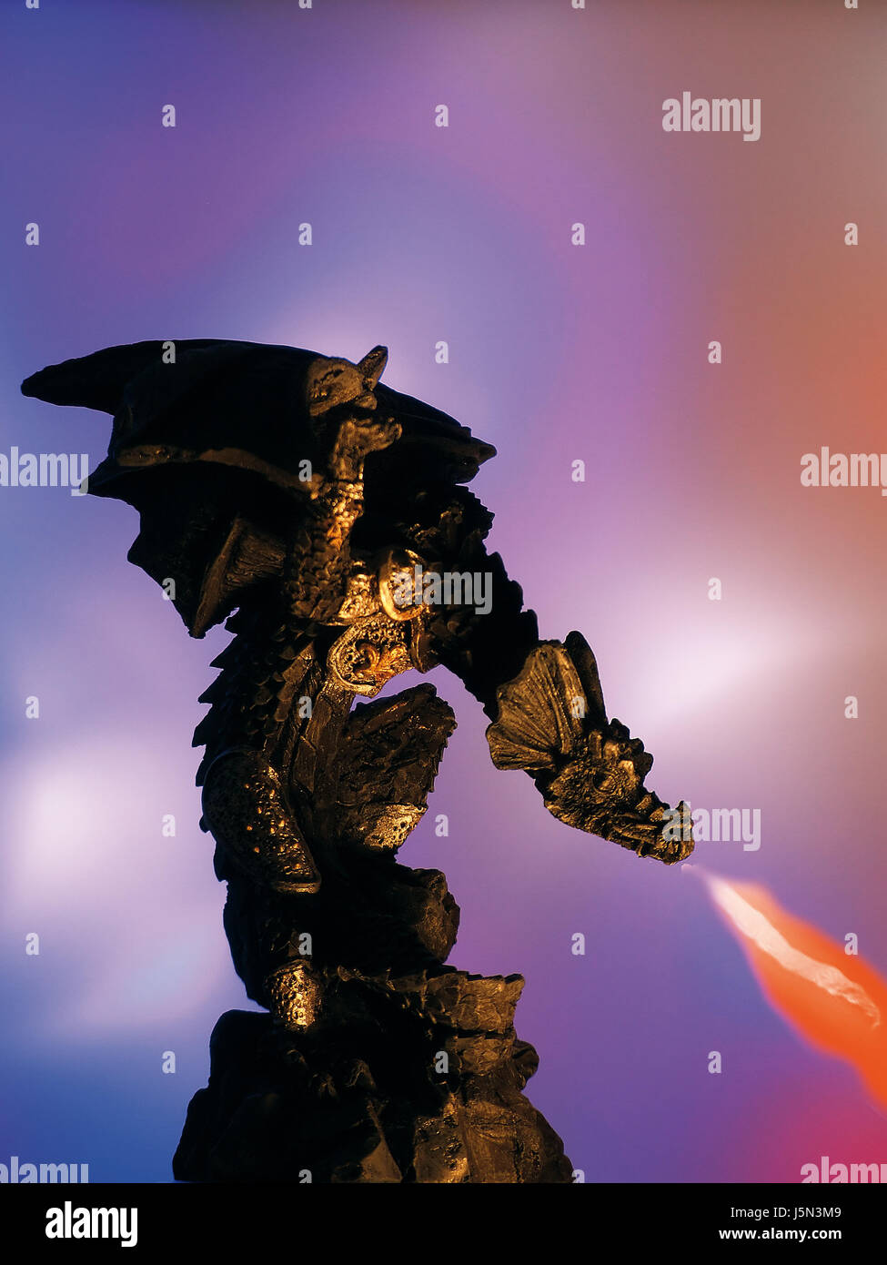 Dead dragon hi-res stock photography and images - Alamy