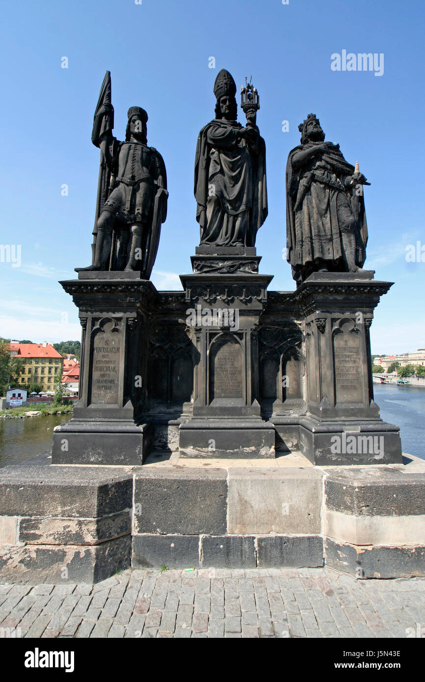 statues on charles bridge Stock Photo - Alamy