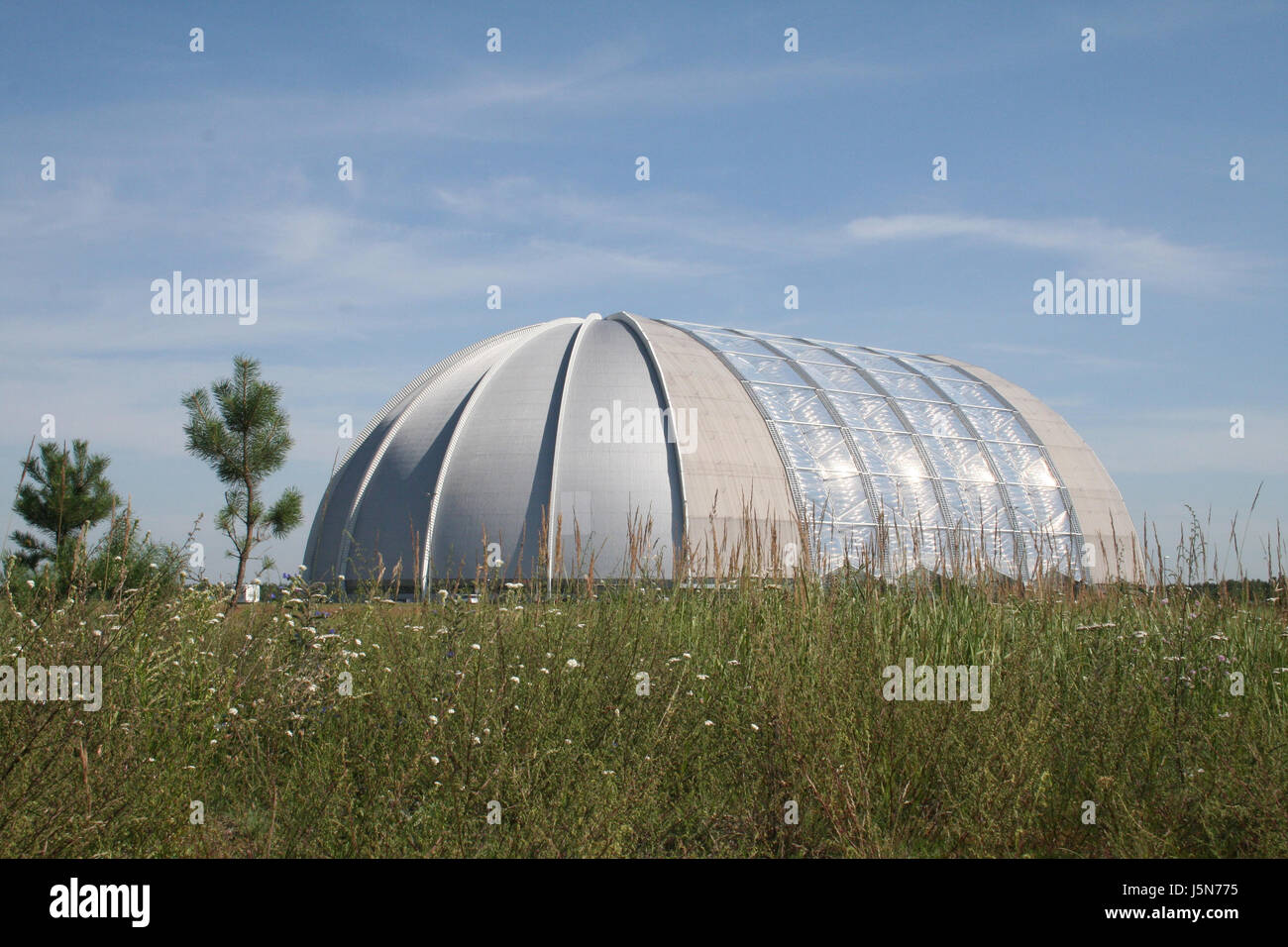 Cargolifter hi-res stock photography and images - Alamy