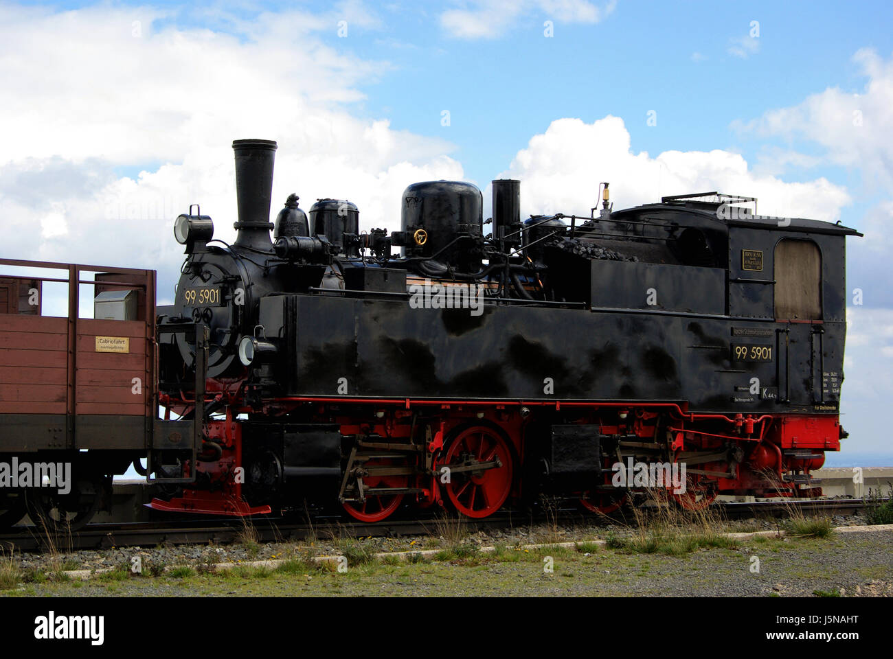 railway locomotive train engine rolling stock vehicle means of travel ...
