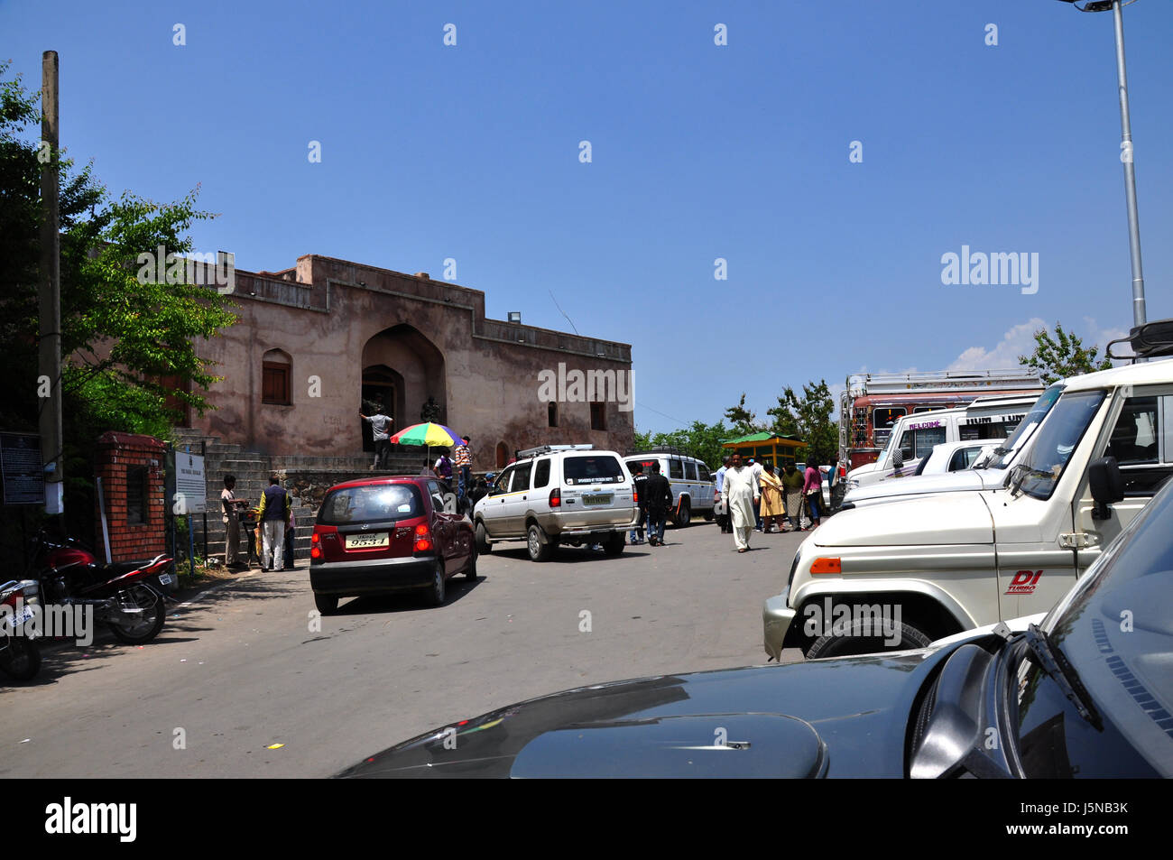 Kashmir, Pari Mahal Entrance Gate, Dal Lake, Srinagar (Photo Copyright ...