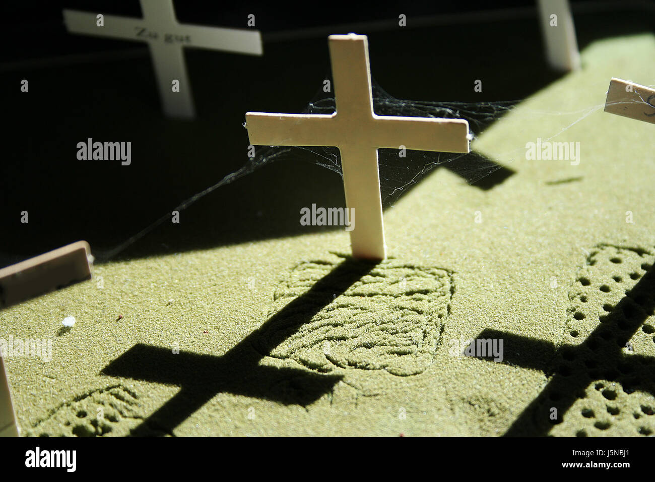 cross darkness cemetery gravestone tombstone scary spooky spirits ...