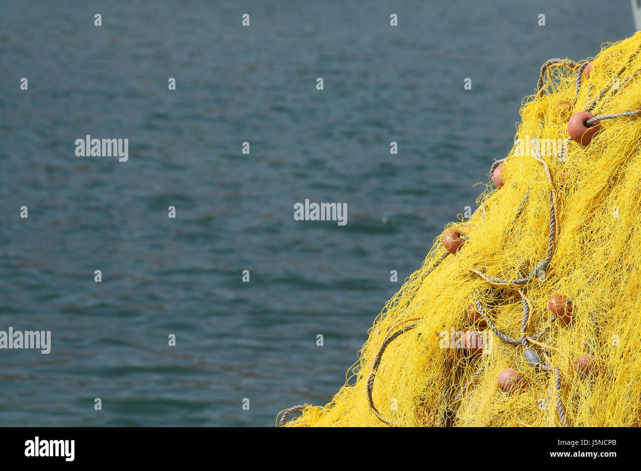 colour net thread tint threads ropes nets design shaping formation ...