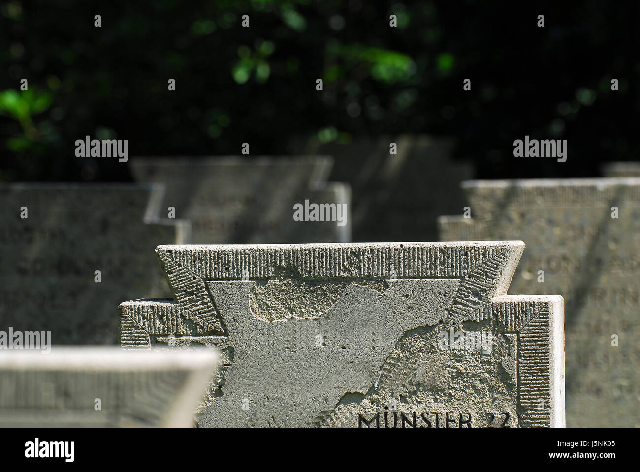 Tombs tombstones hi-res stock photography and images - Alamy