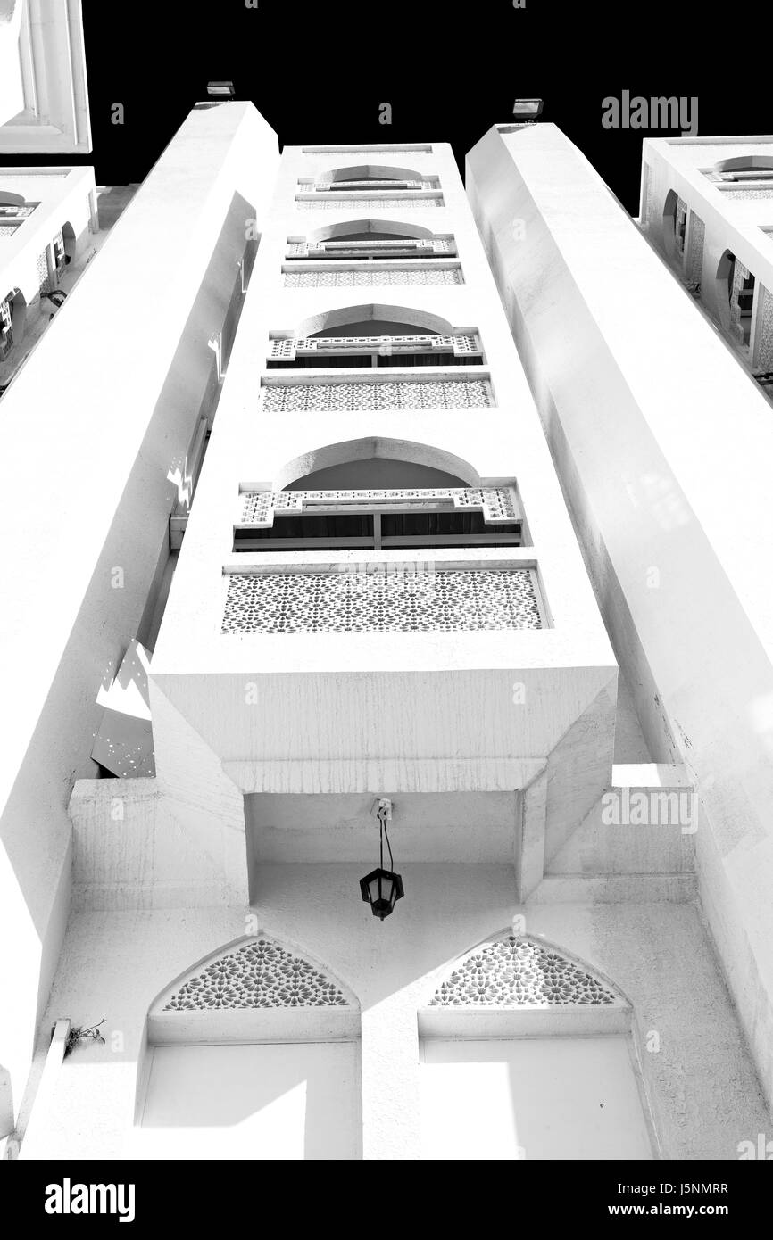 in oman new house brick building the city backgroun sky Stock Photo - Alamy