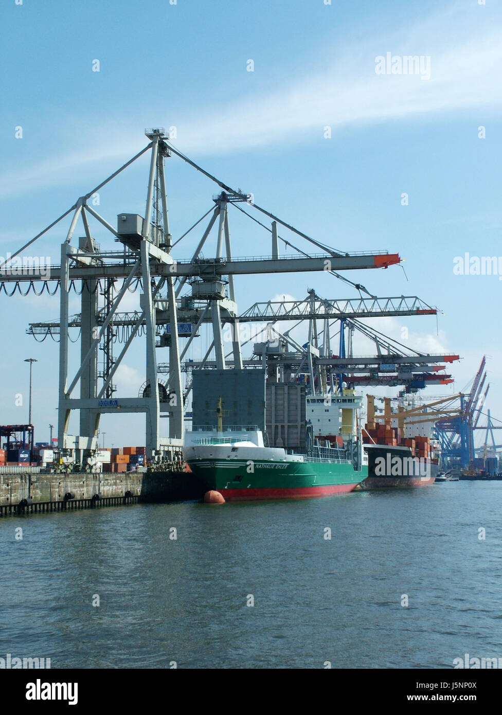 Commodity ship hi-res stock photography and images - Alamy