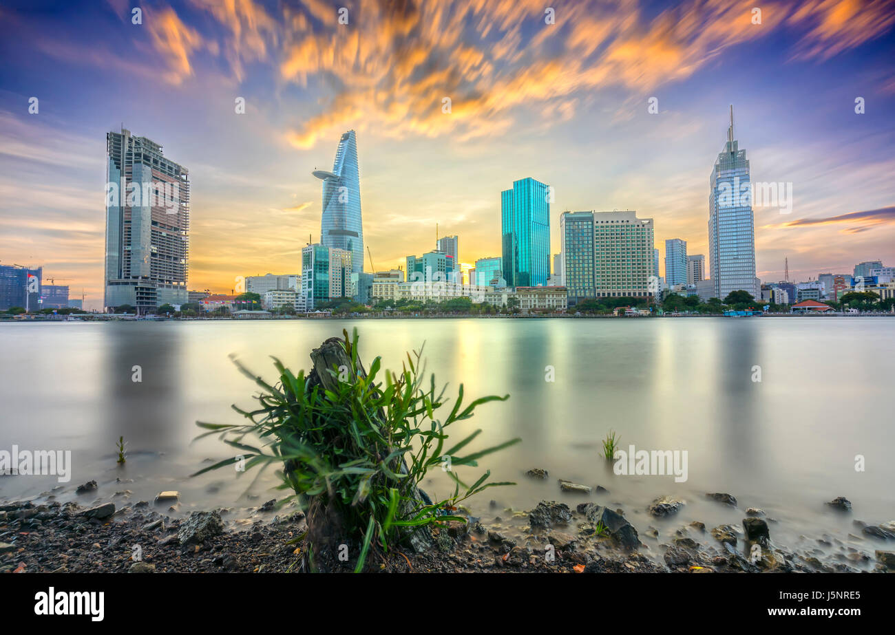 Riverside City sunset clouds in the sky at end of day brighter coal ...