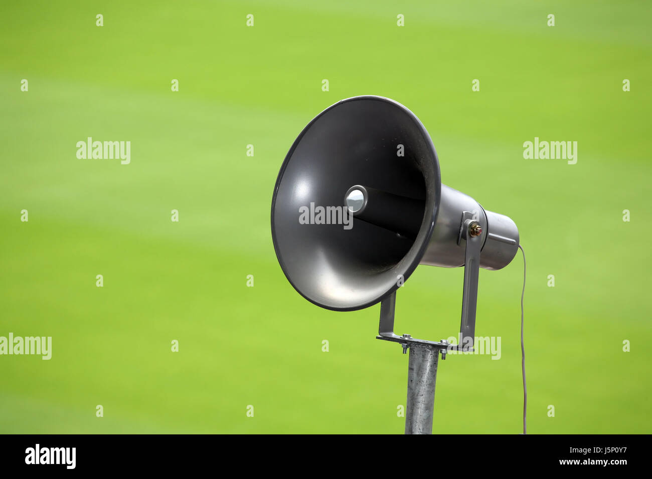 sign signal info sound sport sports green loud onlooker quiet stadium ...