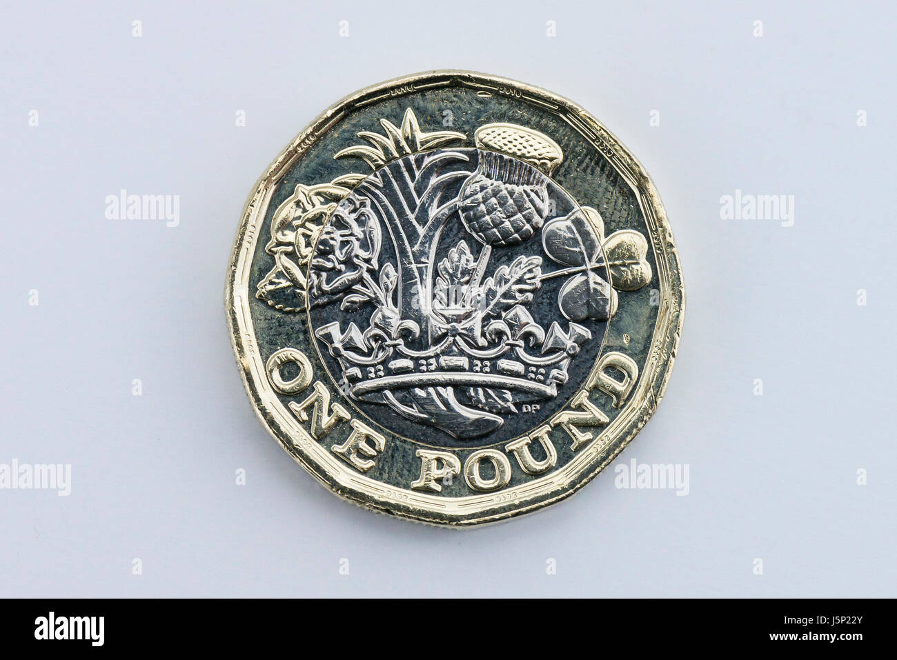The reverse side of the new one pound coin Stock Photo - Alamy