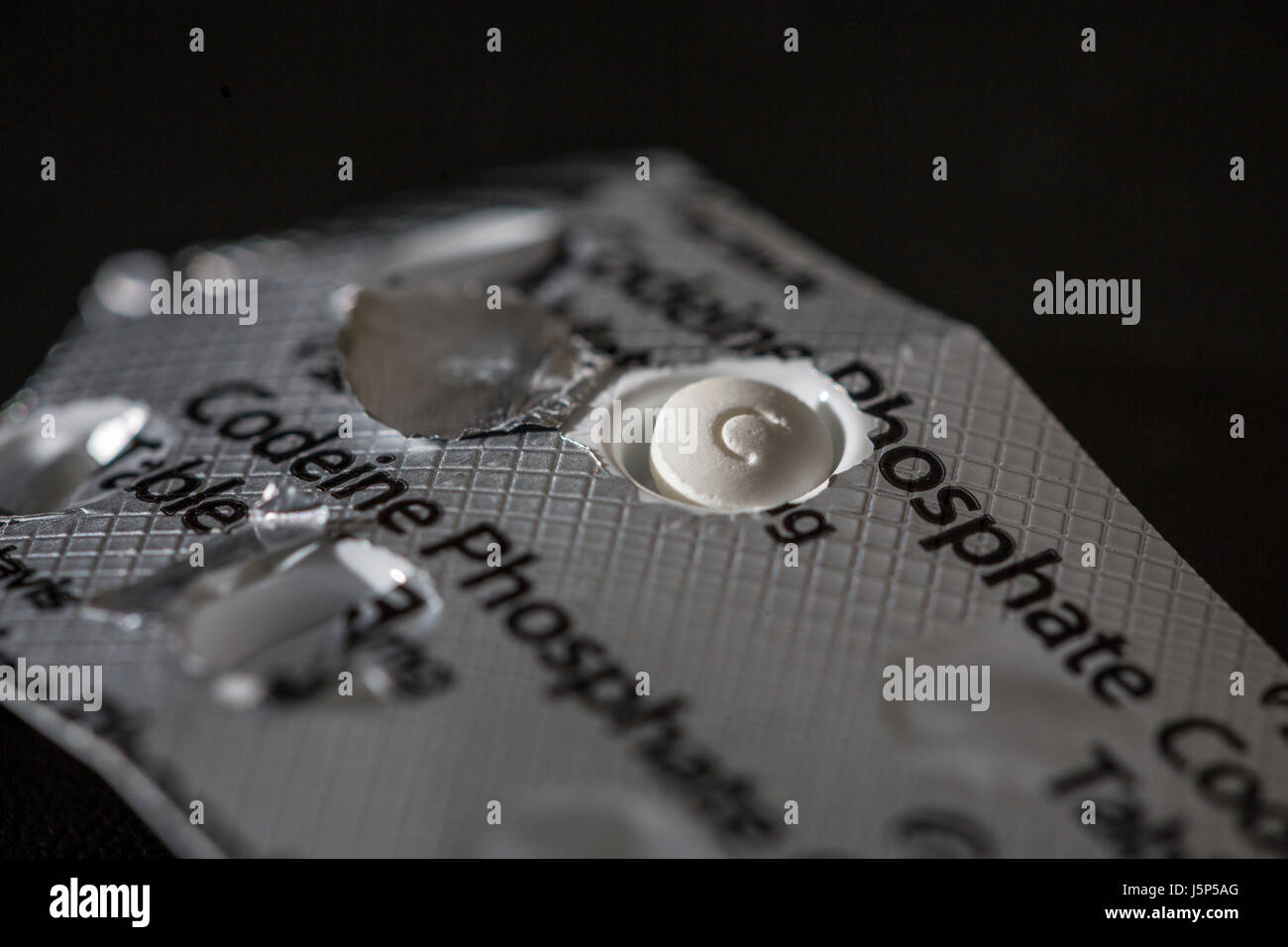 Pain relief hi-res stock photography and images - Alamy