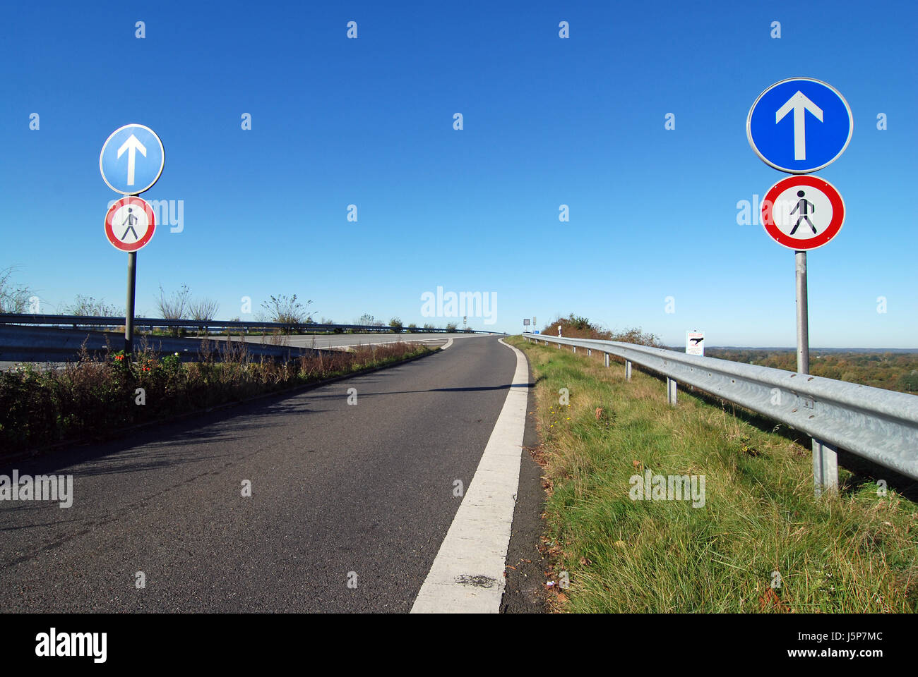 sign signal traffic transportation road traffic signposts direction ...