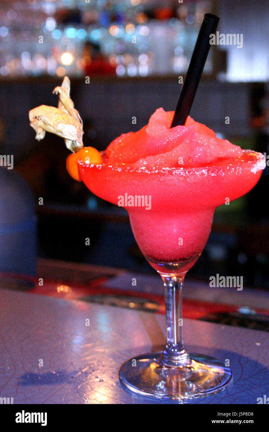 bar tavern bear alcohol cocktail long-drink bar tavern glass chalice ...