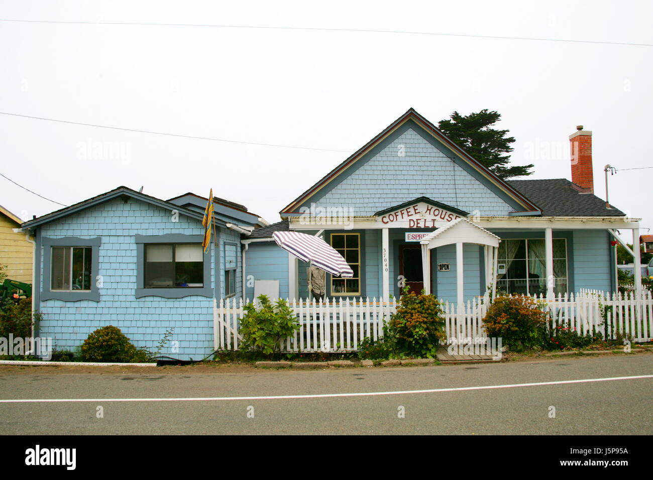cafe blue house building drinks houses usa refreshment california ...