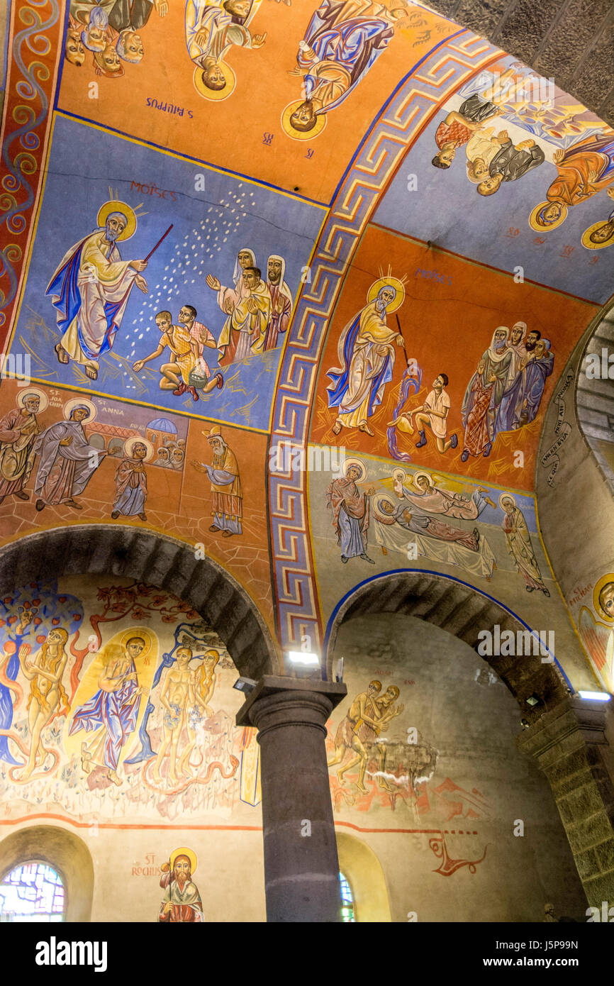 Chatel Guyon. Frescoes of the Sainte-Anne church of the artist Nicolaï ...