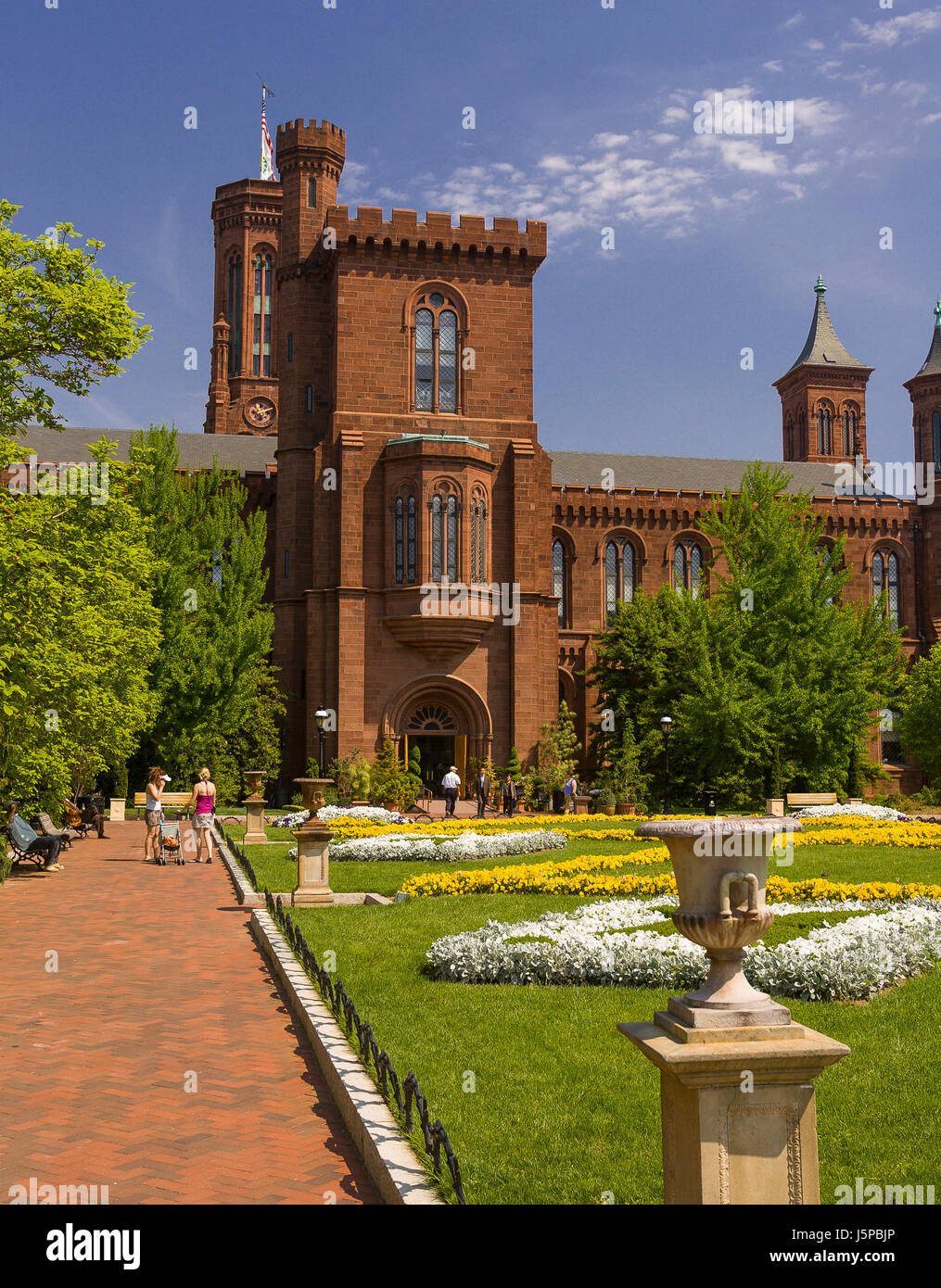 WASHINGTON, DC, USA - Smithsonian Institution Building, known as The ...