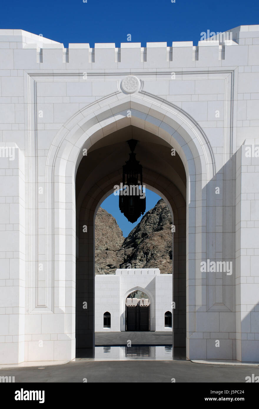 Entrance gate guarded hi-res stock photography and images - Alamy
