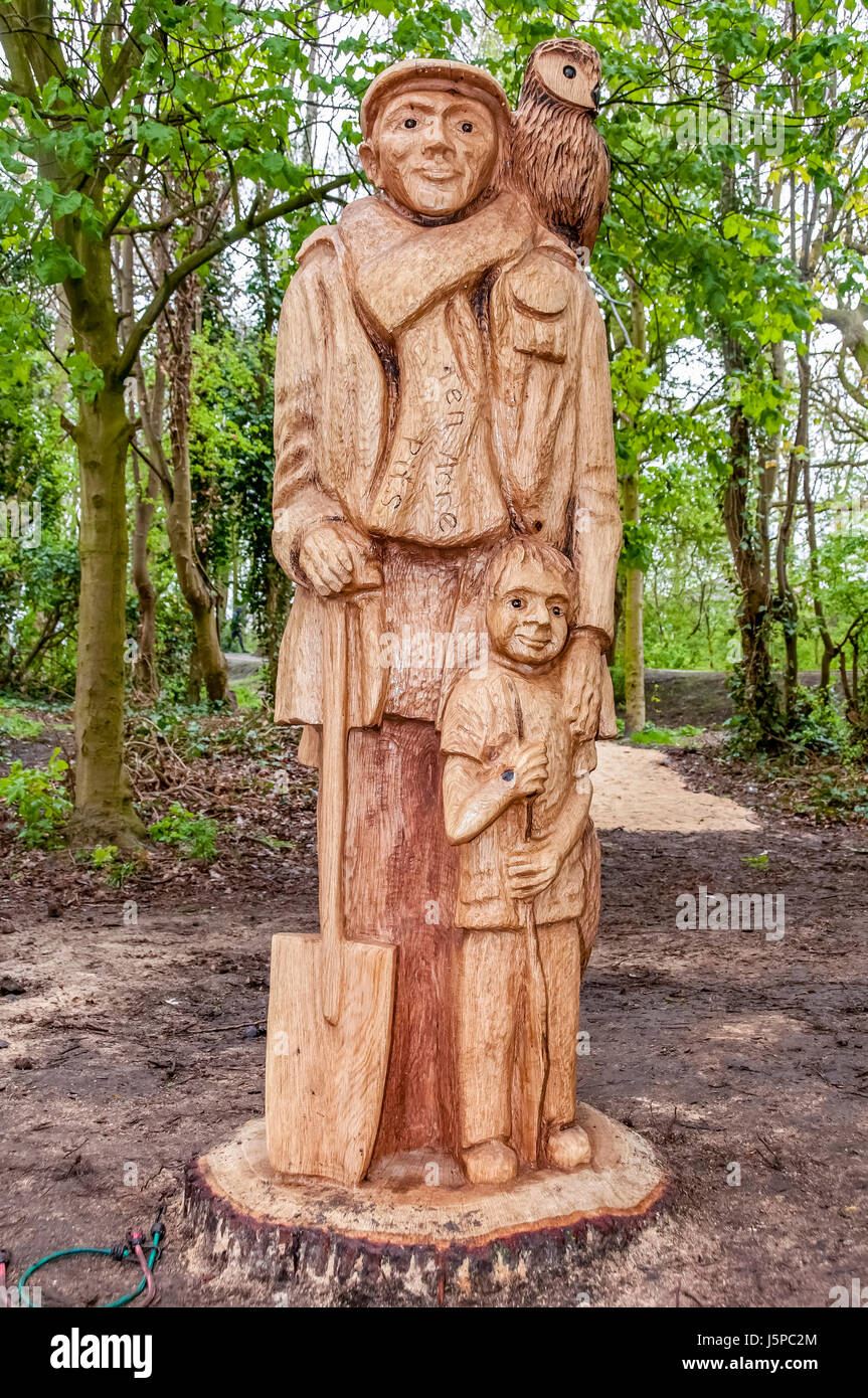 Chainsaw sculptures by Manchester sculptor Andy Burgess. Andy's work at ...