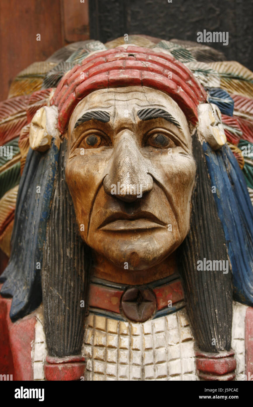 Indian chief figure hi-res stock photography and images - Alamy