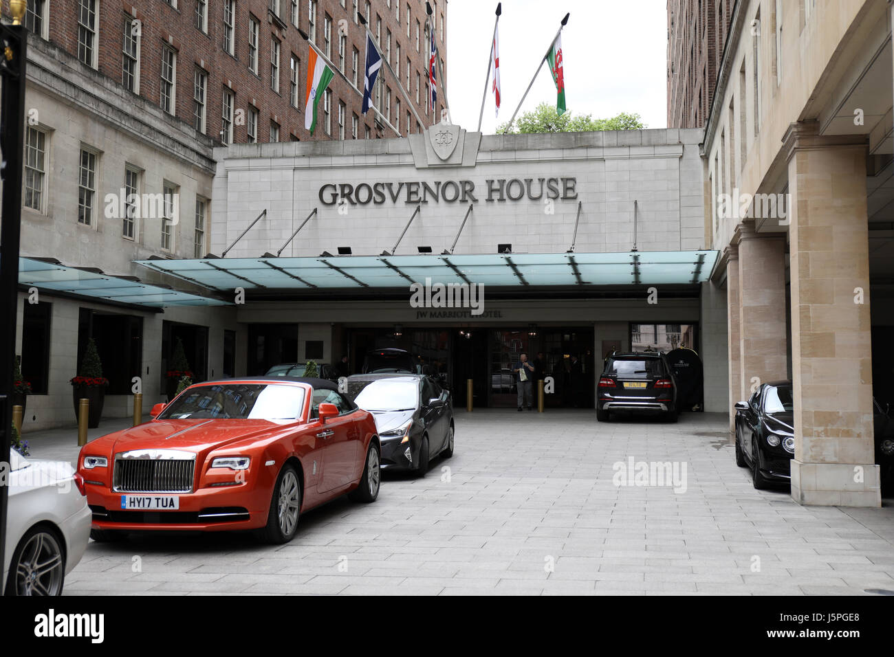 At the ivor novello awards at londons grosvenor house hotel hi-res ...