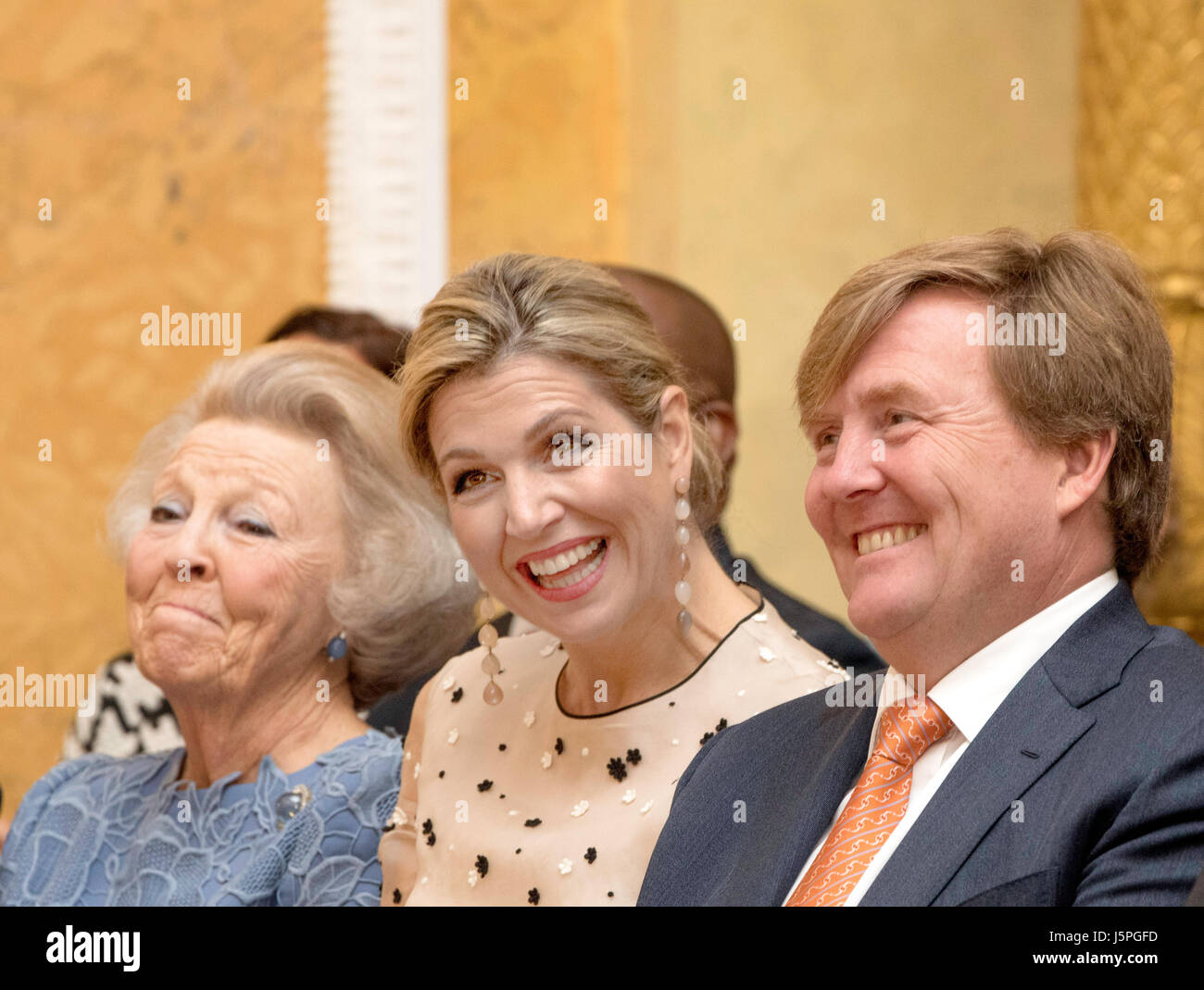 The Hague, Netherlands. 18th May, 2017. King Willem-Alexander, Queen Maxima (C) and Princess ...