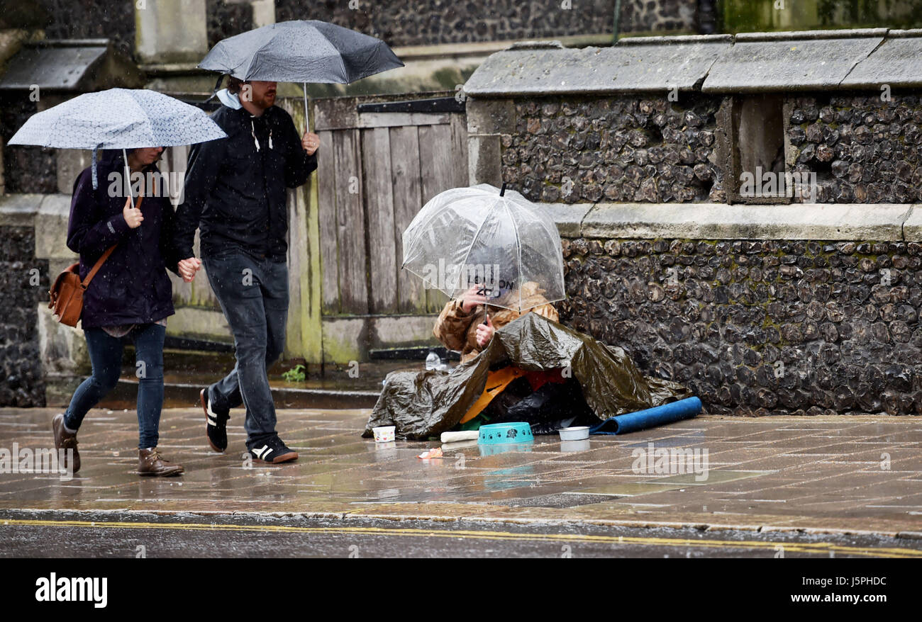 Homeless man with umbrella High Resolution Stock Photography and Images ...